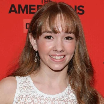 Holly Taylor | The americans Wiki | Fandom