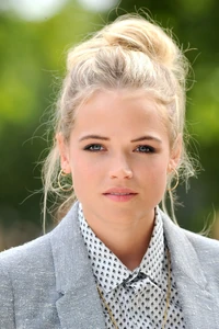 Kara Chambers (HERI) | The Charmed Fanfics Wiki | Fandom