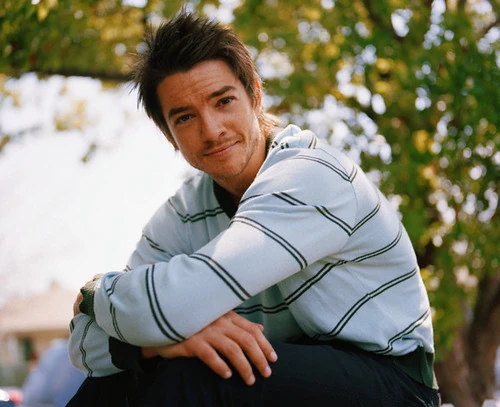 Tom Gardner (HERI) | The Charmed Fanfics Wiki | Fandom