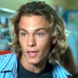 Kyle Schmid And Raven Symone