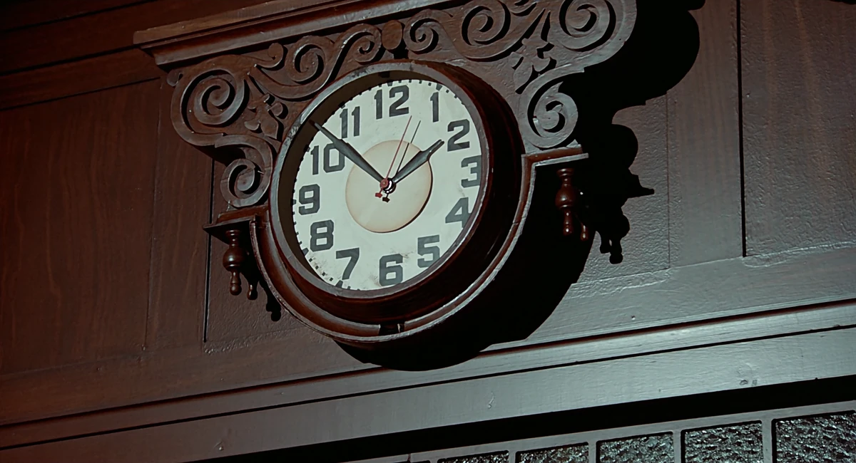 The Sting | The Clock Wiki | Fandom