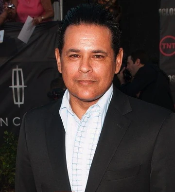 Raymond Cruz