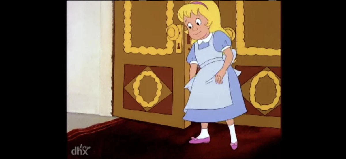 Molly | The Country Mouse and the City Mouse Adventures Wiki | Fandom