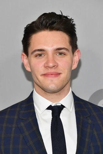 Casey Cott | The CW Wiki | Fandom
