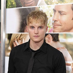 Toby Hemingway The Finder