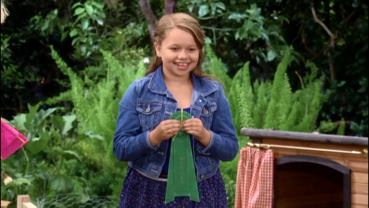 Sarah | Fuller House Wikia | Fandom