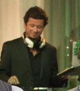 Tweed Michael Manning | Fuller House Wikia | Fandom