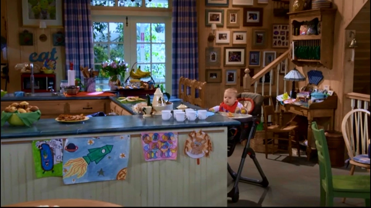 Tommy Fuller Jr. Season 1 Image Gallery | Fuller House Wikia | Fandom