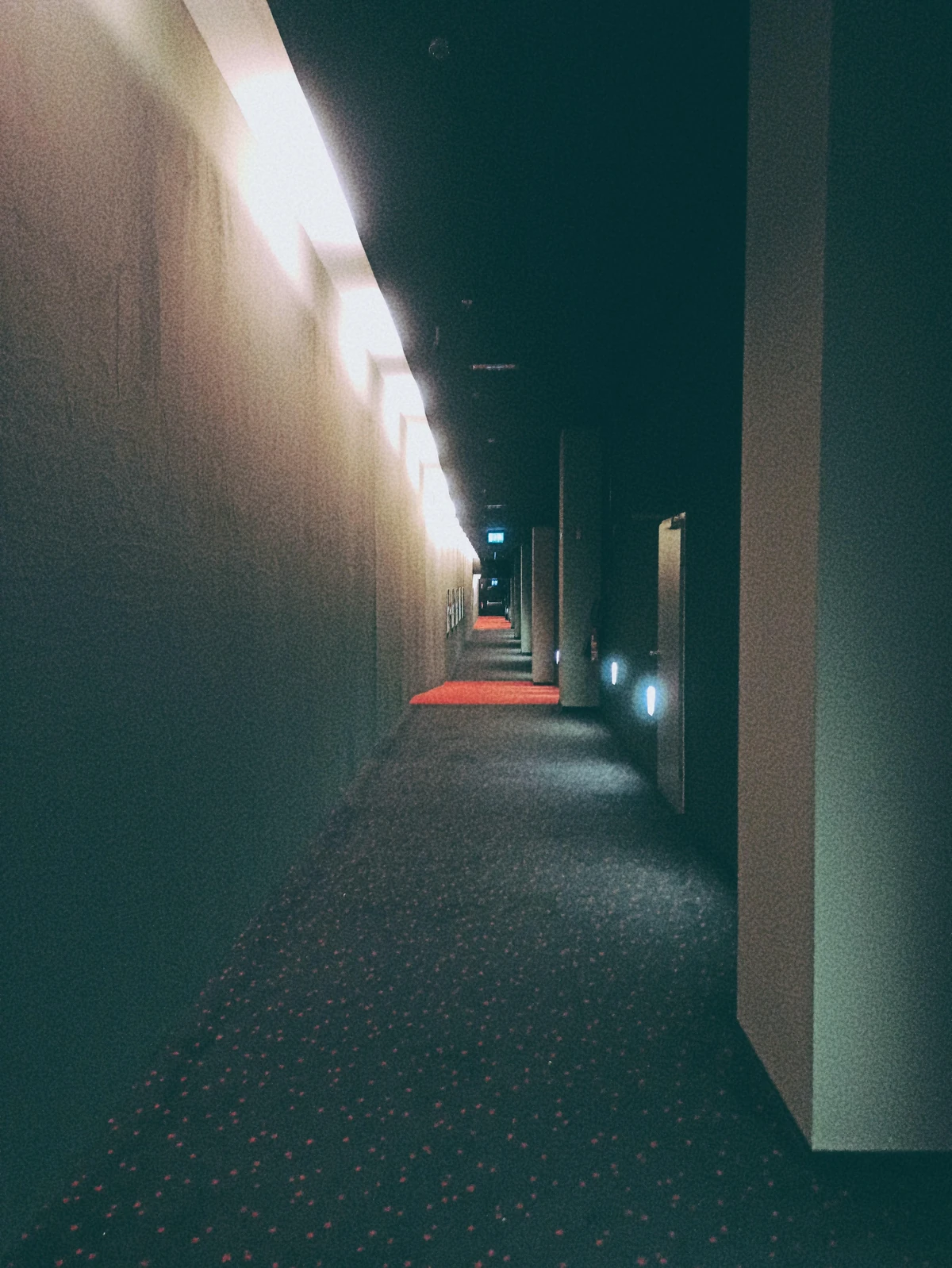 Level 57: "Curtain Call" | The Backroom Florescent Humbuzz Wiki | Fandom