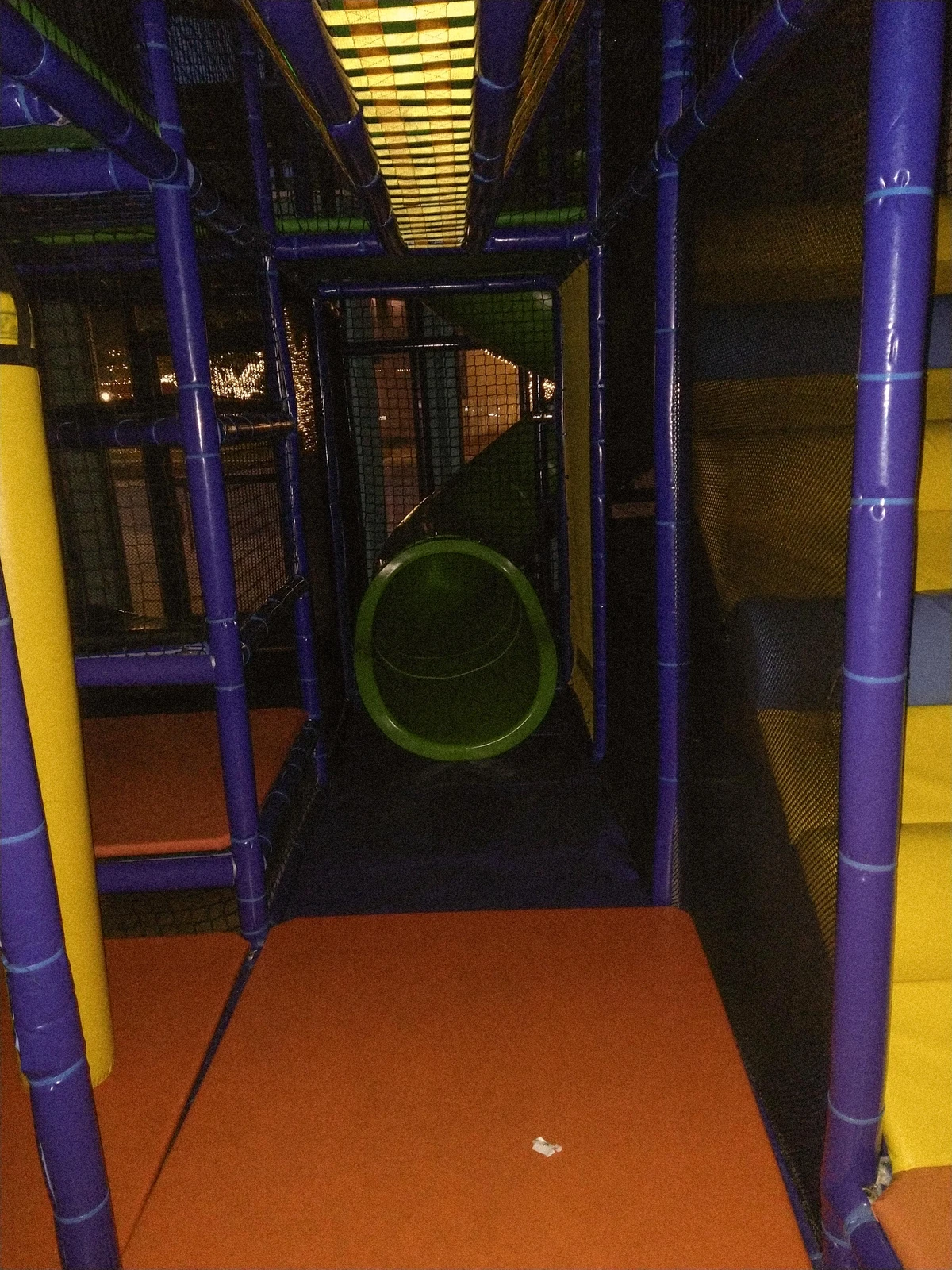 Level FUN | The Backroom Florescent Humbuzz Wiki | Fandom