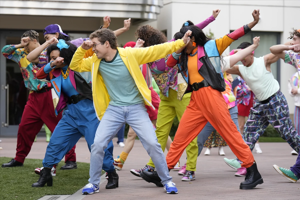 Push It | The Goldbergs and Schooled Wiki | Fandom