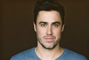 Jeff Roop | Wiki Un soupçon de magie | Fandom