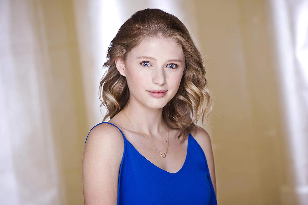 Alexandra Beaton | Wiki Un soupçon de magie | Fandom