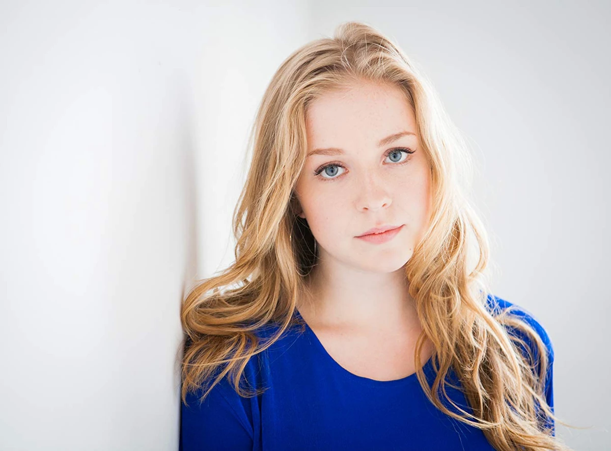 Hannah Endicott-Douglas | Wiki Un soupçon de magie | Fandom