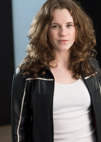 Katie Stuart | The 100 Wiki | Fandom