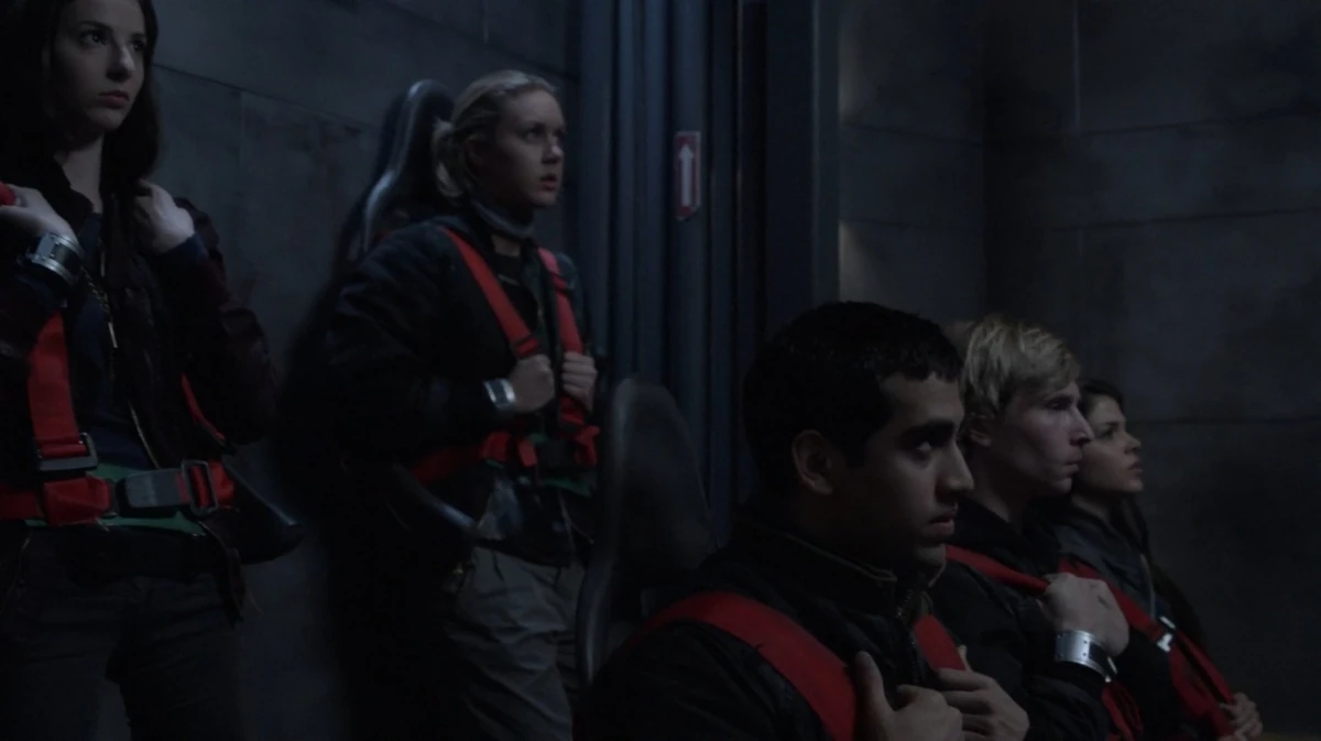 Fox/Gallery | The 100 Wiki | Fandom