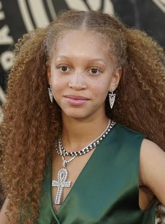 Luna Steeples | The Hunger Games Wiki | Fandom