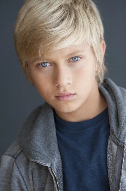 Exton Stryker | The Hunger Games Fanon Wiki | Fandom
