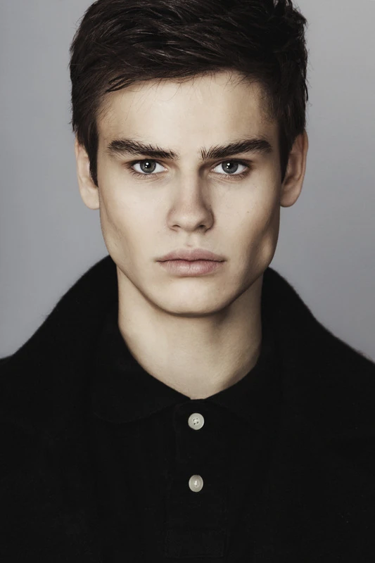 Luxus Winhaven | The Hunger Games Fanon Wiki | Fandom