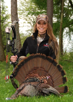 Laura Francese | The Hunter Wikia | Fandom