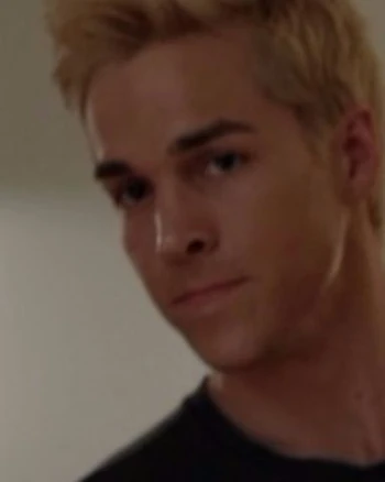 Christopher Chamberlain | La Serie Híbrida Wiki | Fandom