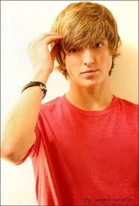 Josh Alexander Richards | The Kenton High Songbirds Wiki | Fandom