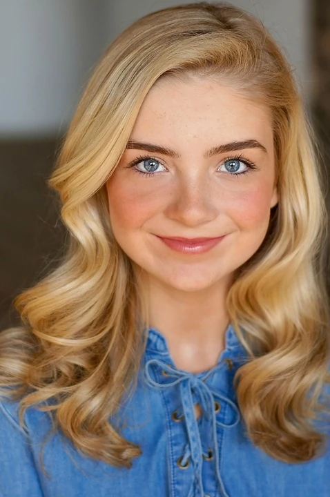 Dora Dolphin | The Loud House Encyclopedia | Fandom