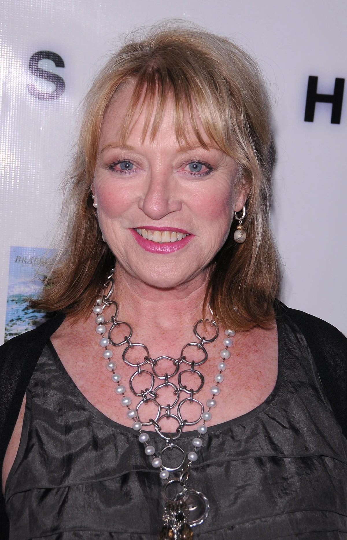 Veronica Cartwright | The Loud House Encyclopedia | Fandom