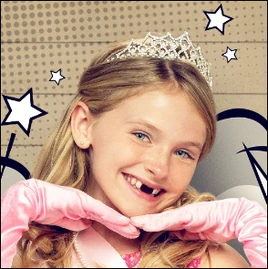 Lola Loud (live-action) | The Loud House Encyclopedia | Fandom