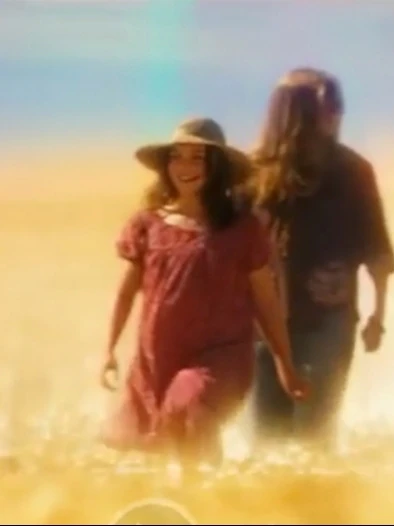 Leah Fox | The Lovely Bones Wiki | Fandom