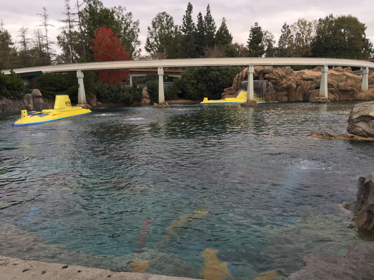 Finding Nemo Submarine Voyage | Theme Park Database | Fandom