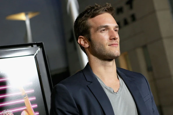 Andy Favreau | The Mick Wiki | Fandom