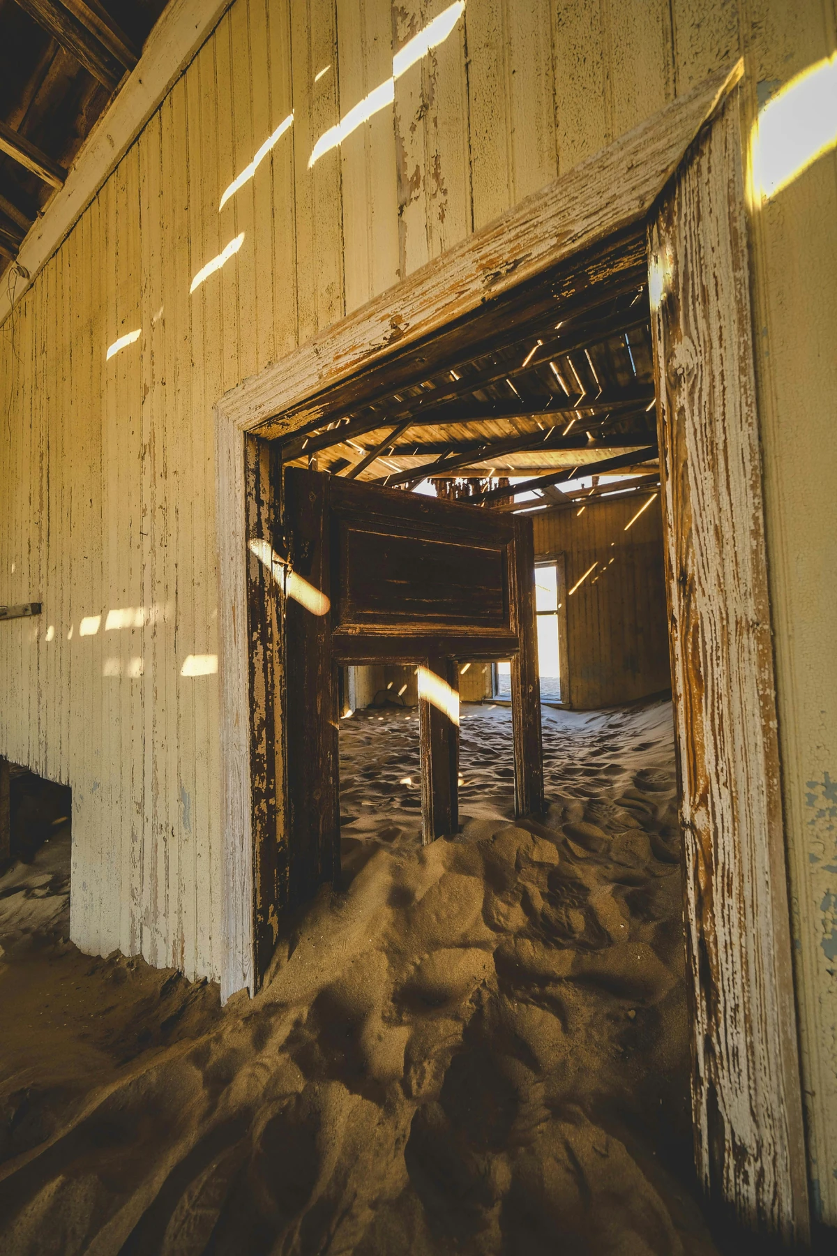 Level 22: "Perilous Barns" | The Middlerooms Wiki | Fandom