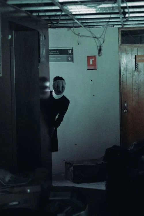 Peekers | The Middlerooms Wiki | Fandom