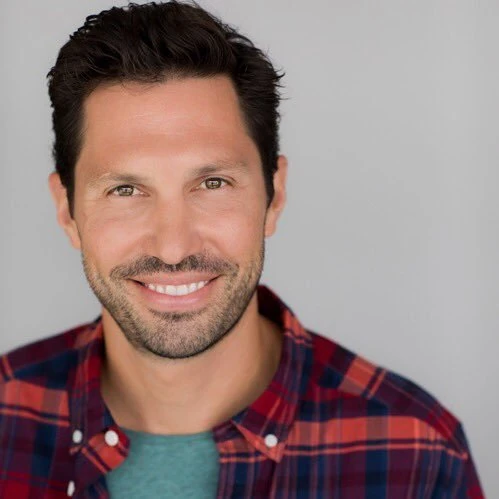 Brian Thomas Smith | The Neighborhood Wiki | Fandom