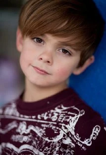 Max Charles | The Neighbors Wiki | Fandom