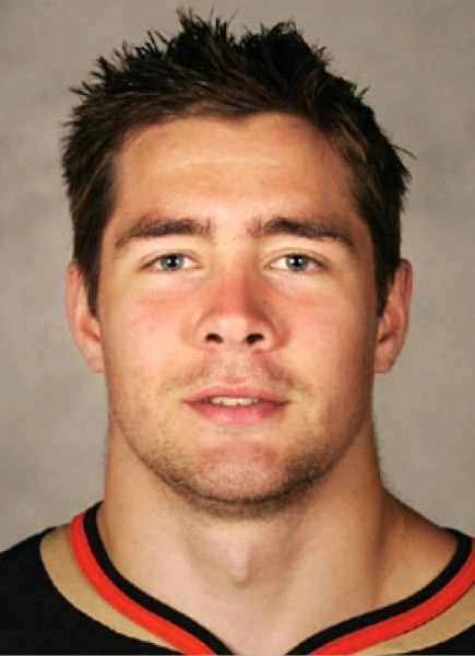 Logan MacMillan | NHL Wiki | Fandom