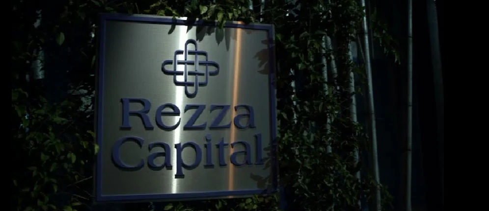 Rezza Capital | The Nine Lives Of Chloe King Wiki | Fandom