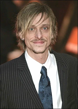 Mackenzie Crook | Dunderpedia: The Office Wiki | Fandom