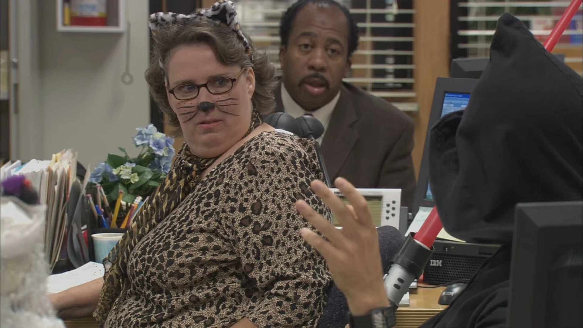 Phyllis Lapin Le Bureau The Office Phyllis GIFs | Tenor