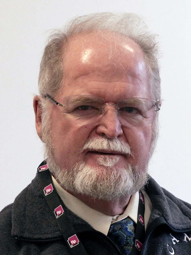 Larry Niven | The Outer Limits Wiki | Fandom