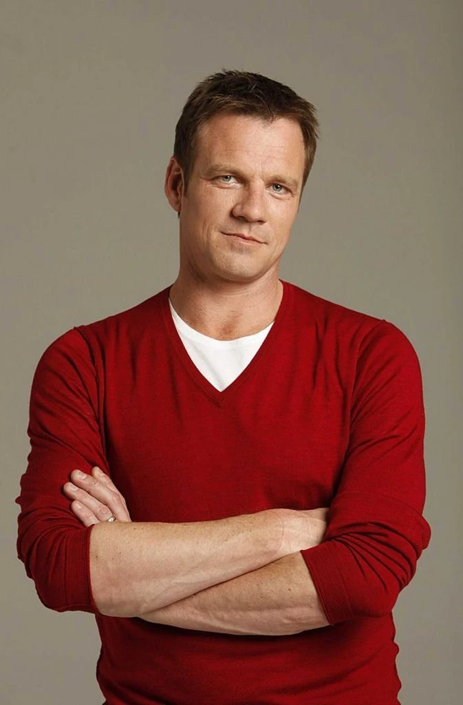 Sandy Winton | The Pacific Wiki | Fandom