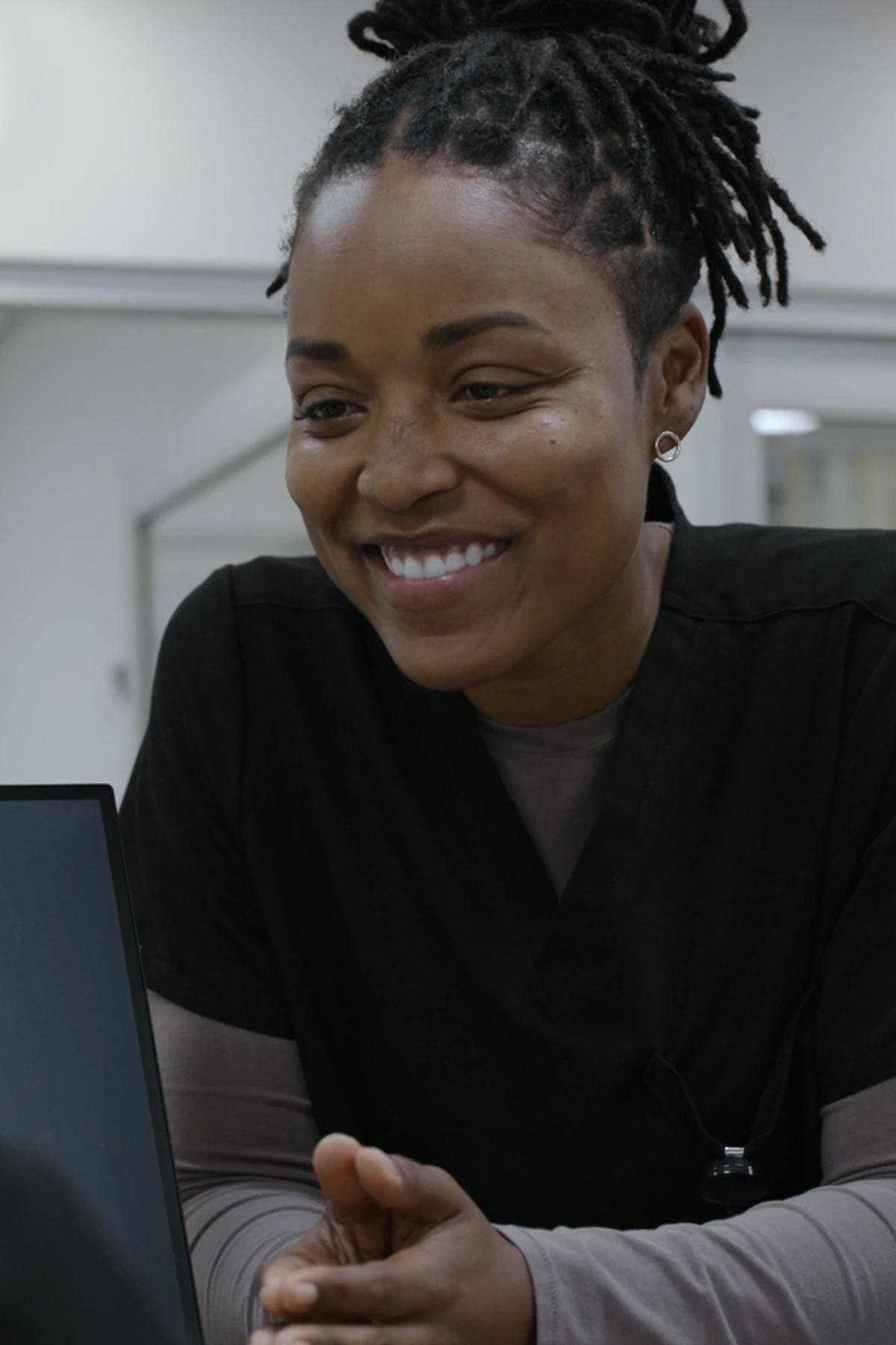 Parker Ellis | The Pitt Wiki | Fandom