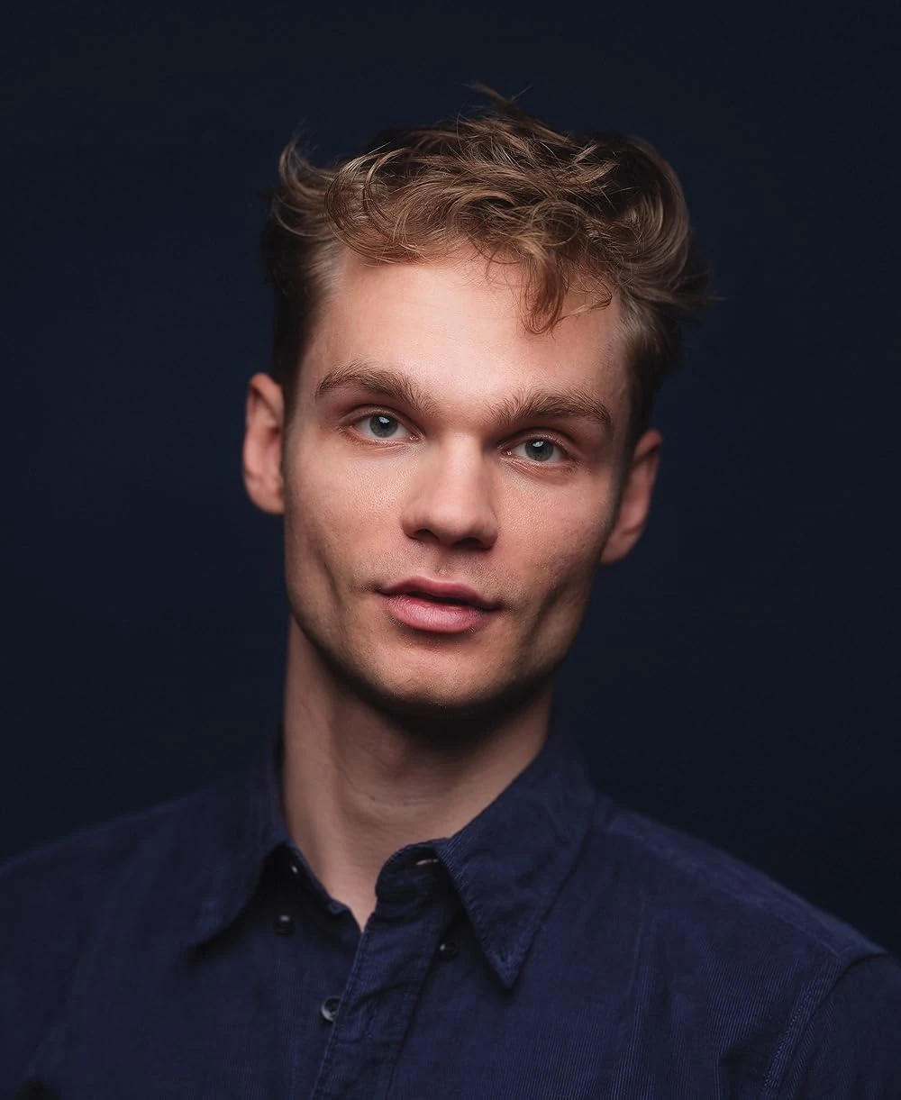 Lucas Iverson | The Pitt Wiki | Fandom