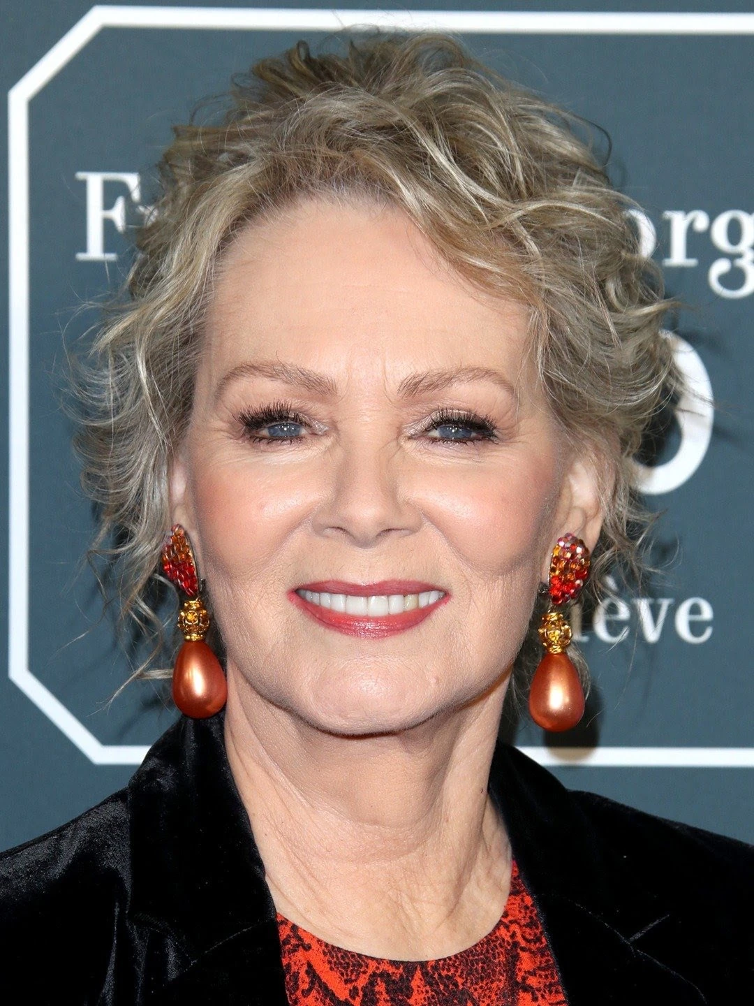 Jean Smart | Hacks Wiki | Fandom