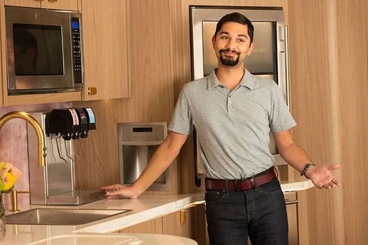 Damien | Hacks Wiki | Fandom