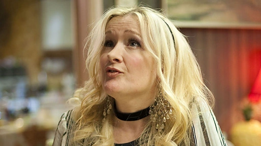 Denise Best | The Royle Wiki | Fandom