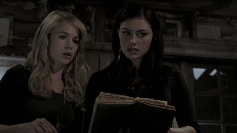 Cassie Und Faye The Secret Circle Wiki Fandom