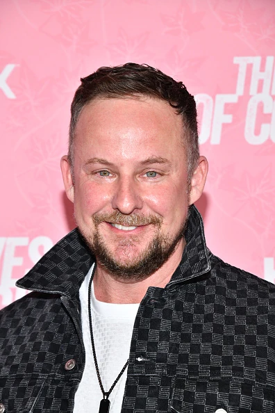 Stephen Guarino | The Sex Lives of College Girls Wiki | Fandom