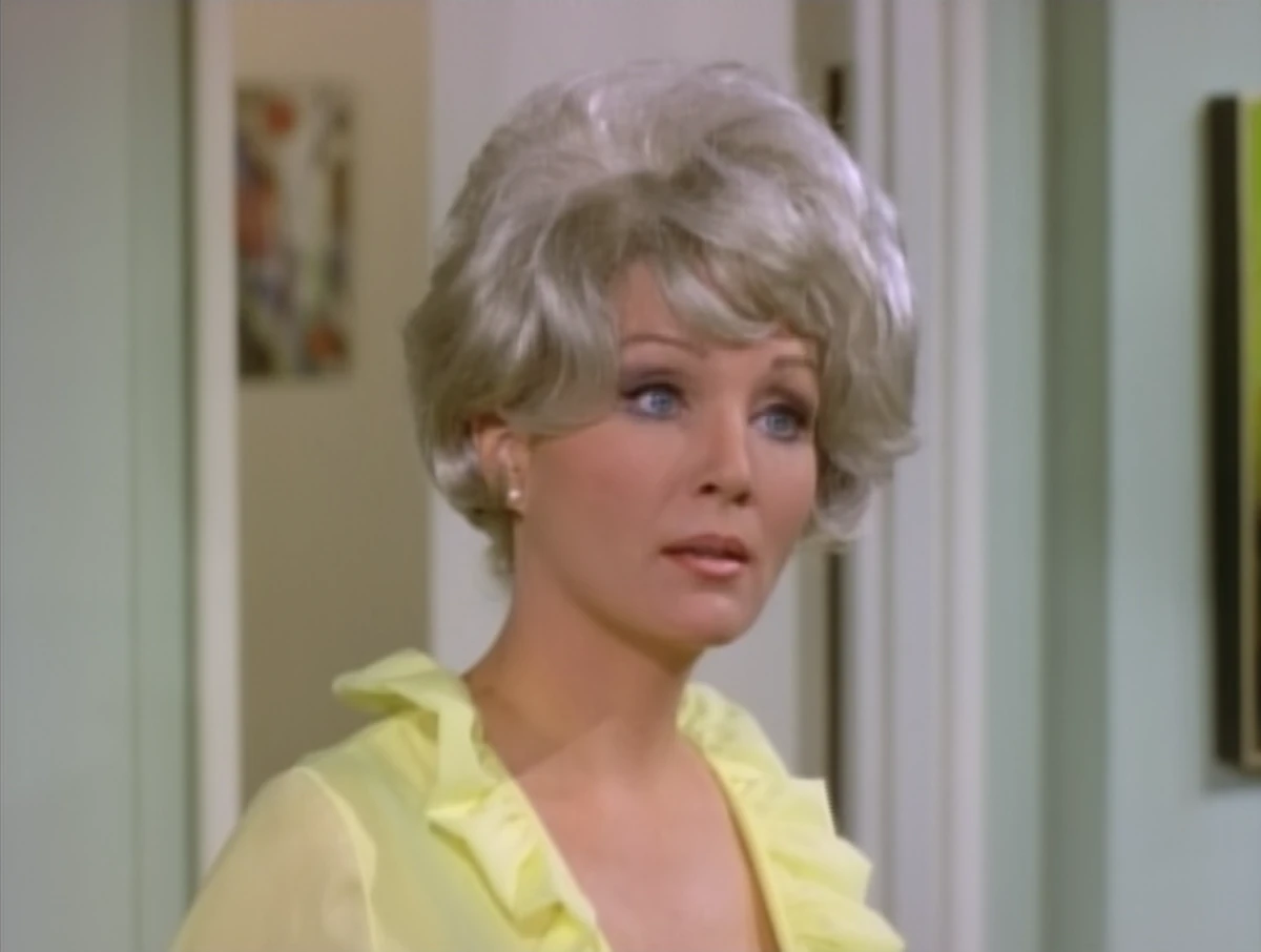 Gloria Cramer | The Smith Family Wiki | Fandom